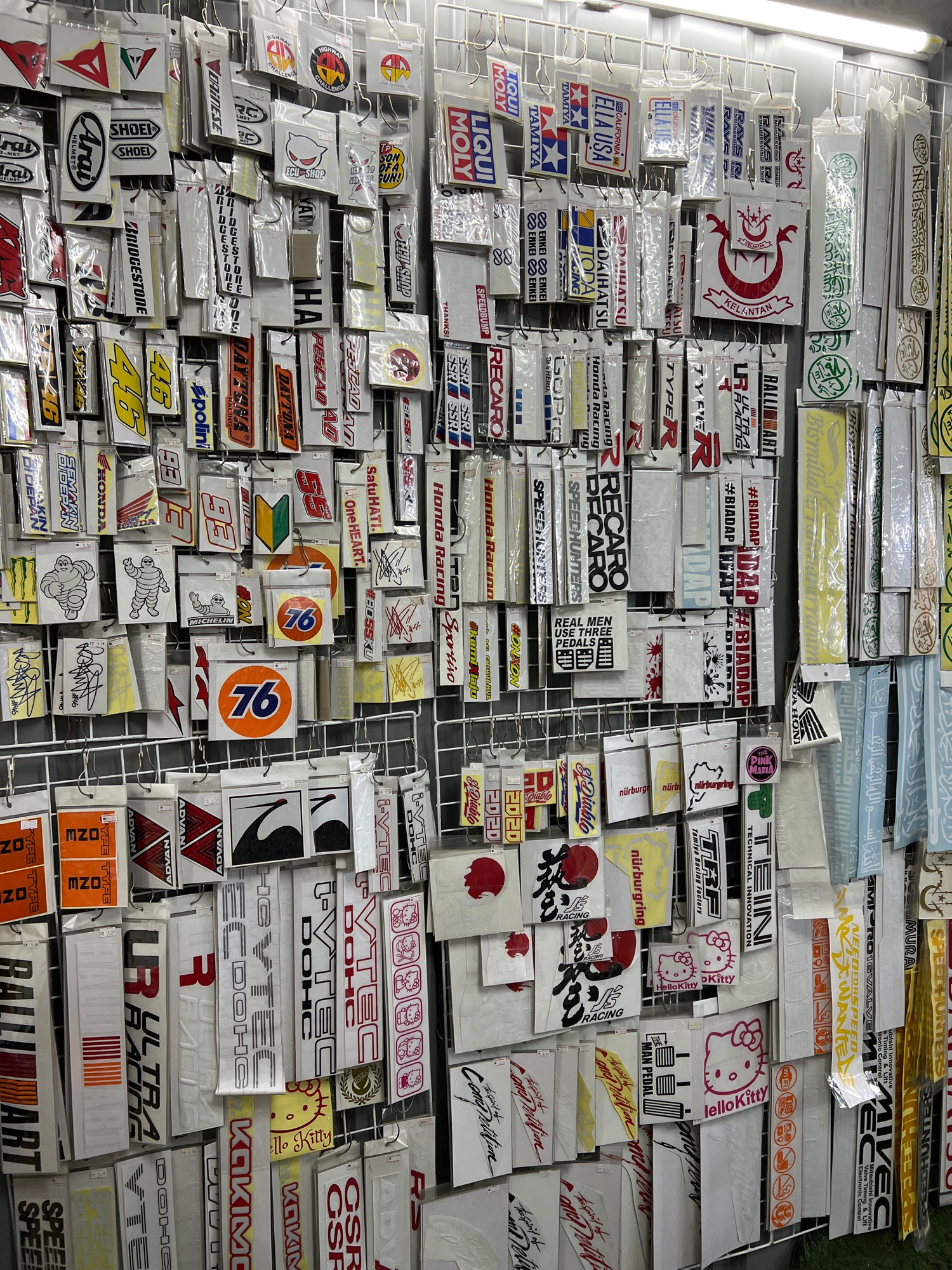 Shop online with Kedai.stiker now! Visit Kedai.stiker on Lazada.